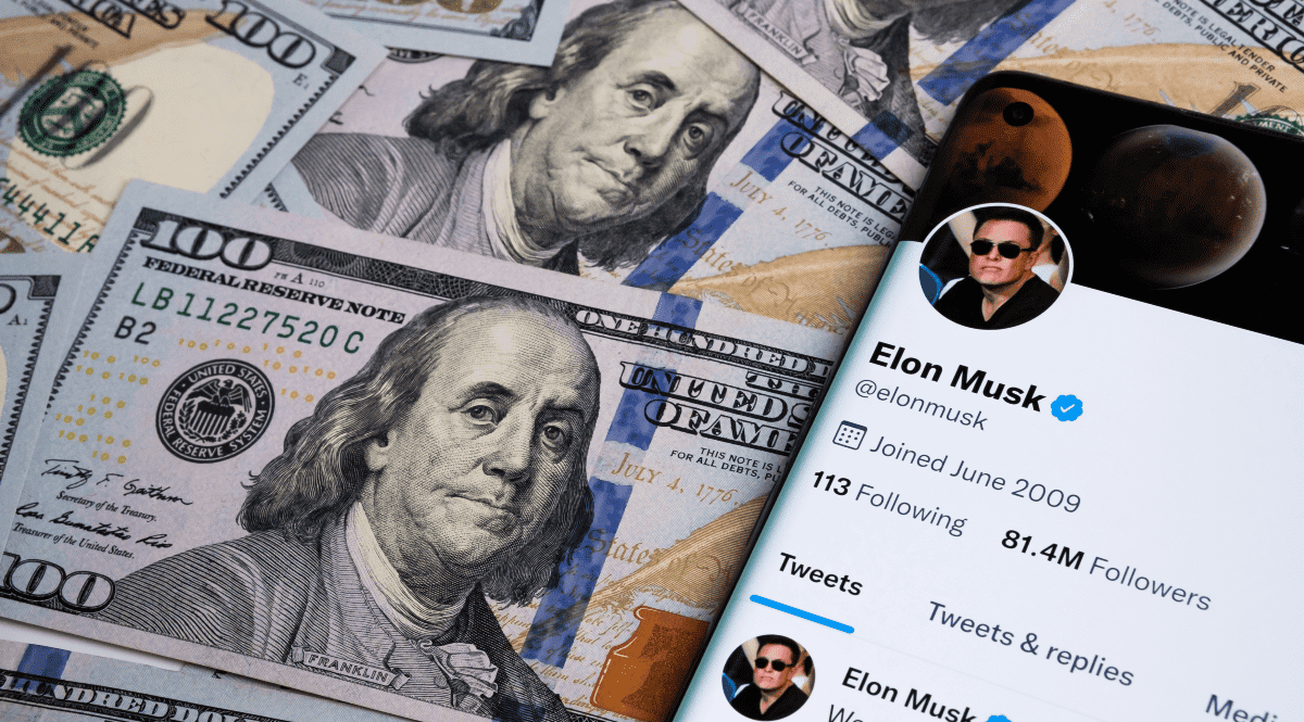 Elon Musk Controversially Returns Donald Trump's Twitter Account